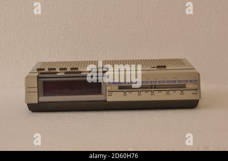 8 o'clock of retro vintage clock with red heart and sun light morning ...