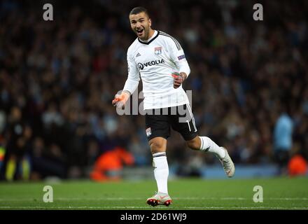 Lyon goalkeeper Anthony Lopes Stock Photo - Alamy