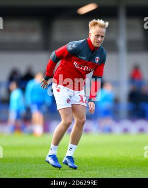 Charlton Athletic's Ben Reeves warms up ahead of the match Stock Photo ...