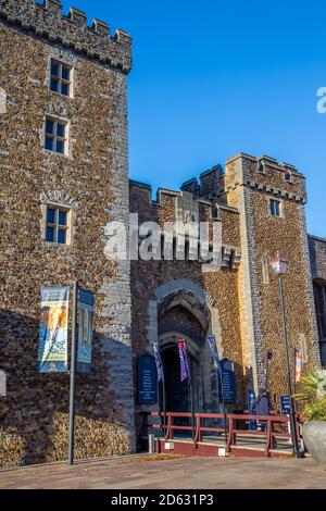 Entrance to Cardiff Stock Photo - Alamy