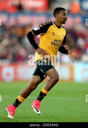 Cambridge United's Reggie Lambe Stock Photo - Alamy