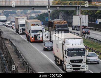 Sao Paulo, Sao Paulo, Brasil. 14th Oct, 2021. Brazilian Soccer Championship: Sao Paulo and Ceara ...