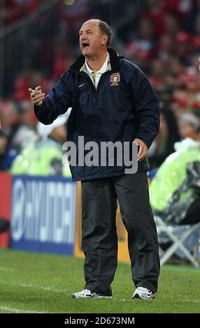 LUIZ FELIPE SCOLARI PORTUGAL COACH MUNICH WORLD CUP STADIUM GERMANY 05 ...
