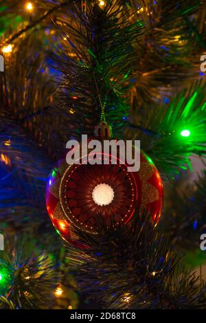 christmas tree with garland lights closeup background Stock Photo - Alamy