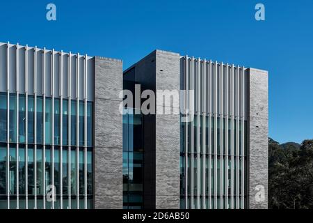 Eastern facade detail. University of Wollongong Western Building ...