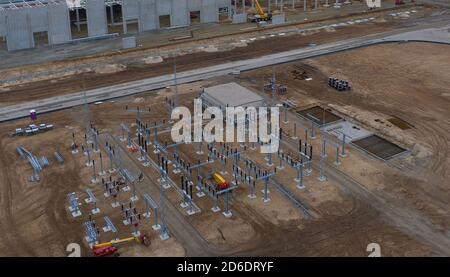 16 October 2020, Brandenburg, Grünheide: Construction work will be ...