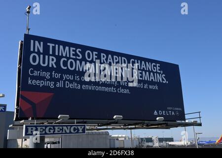 United Airlines billboard in Los Angeles circa 1971 Stock Photo - Alamy