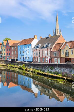 The River Wensum quayside and the spire of Norwich Cathedral, Norwich ...