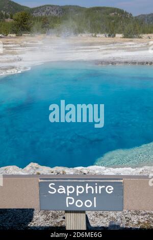 Close-up of Sapphire Pool with sky in background at Yellowstone ...