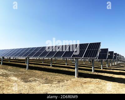 The clean energy are transmitted to the whole country from the Gobi ...