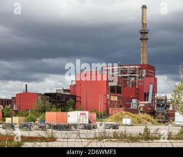 Fisk Generating Station in Pilsen Stock Photo - Alamy