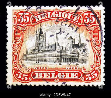 BELGIUM - CIRCA 1915: a stamp printed in the Belgium shows Cloth Hall ...