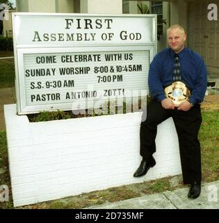 Wrestling preacher Bruno Sassi, Hollywood FL 3/18/00 [[rac]] Stock ...