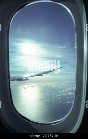 Looking out of the window on an Boeing 737 airplane Stock Photo - Alamy