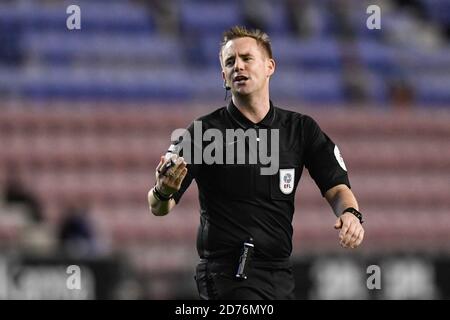 Referee, Ross Joyce in action during the game Stock Photo - Alamy