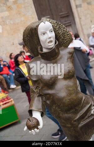 SIENA, ITALY - APRIL 22, 2019: famous Duomo di Siena with many tourists ...