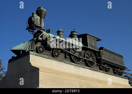 Monument of "The General" locomotive / Andrew's Raiders at the ...