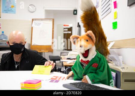 EDITORIAL USE ONLY Gail Porter and Basil Brush at artist Stuart Semple ...