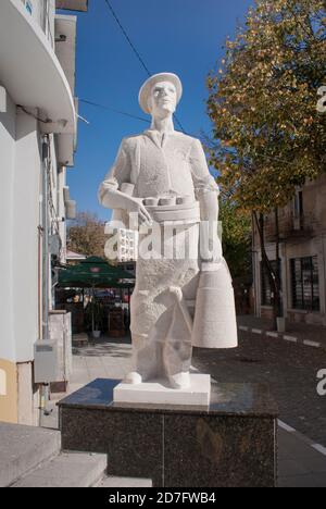 The world's only monument to the master of the boza – Bozagij. Radomir ...