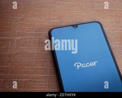 Lod, Israel - July 8, 2020: Walking & Running Pedometer app play store ...