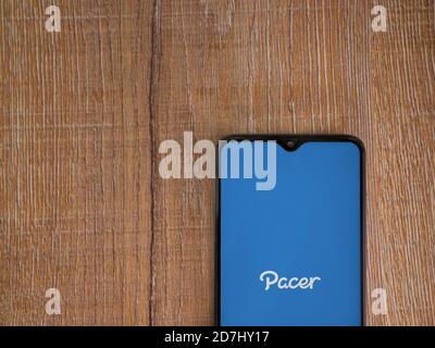 Lod, Israel - July 8, 2020: Walking & Running Pedometer app play store ...