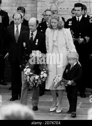 BRAVE 5 YEAR OLD MICHAEL ROBINSON-MOLTKE WITH MUM CHRISTINE AT THE ...