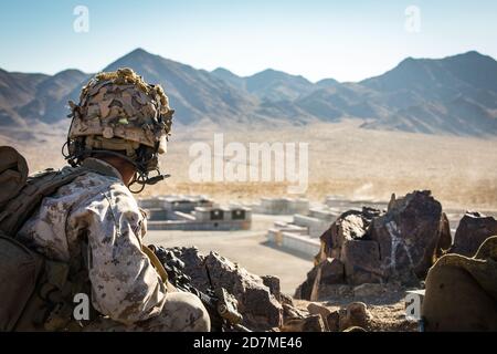 U.S. Marines with 1st Combat Engineers Battalion, 1st Marine Division ...