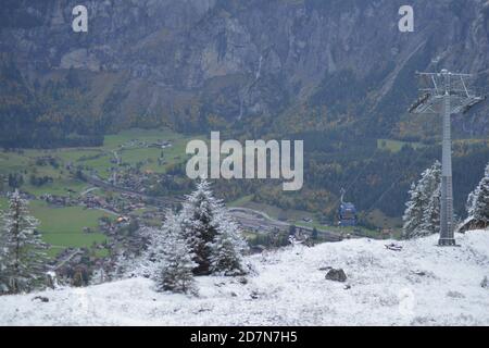 Oeschinensee gondola lift from Kandersteg to Oeschinen Lake ...
