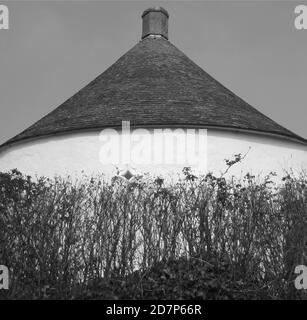 Roundhouses in the village of Veryan, Cornwall, England, UK Stock Photo ...