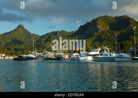 Boats, Avatui Harbour, Avarua, Rarotonga, Cook Islands, South Pacific ...