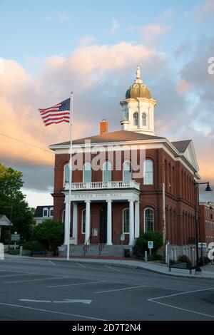 Exeter town hall New Hampshire Stock Photo - Alamy