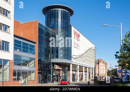 Exterior of modern Vue multiplex cinema showing colourful Vue logo and ...