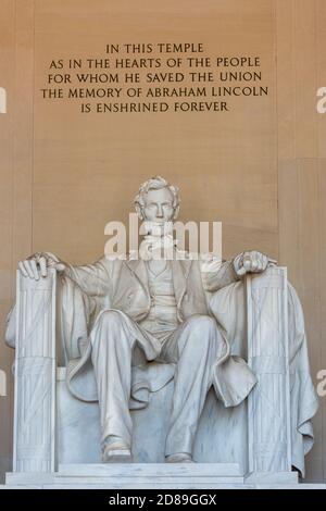 David Chester French's colossal seated Lincoln sculpture in the Lincoln ...