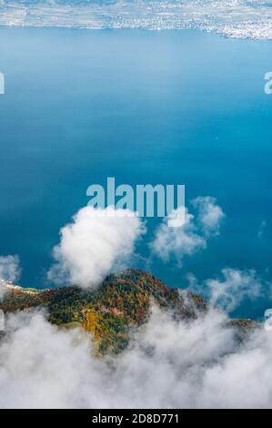 Autumn tree colors by Geneva lake Stock Photo - Alamy