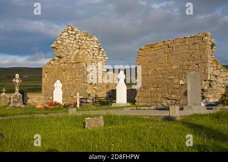 Craggagh Graveyard, Fanore County Clare, Ireland Stock Photo - Alamy
