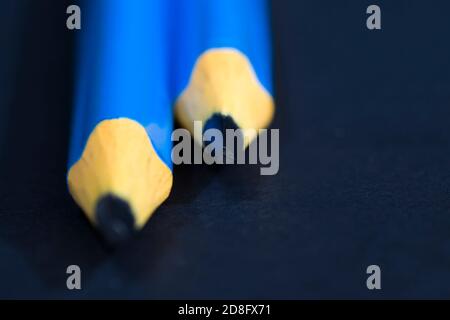 ordinary yellow wooden pencil Stock Photo - Alamy