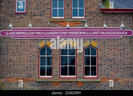 Llanfair PG Station - the Longest Name in The UK ...