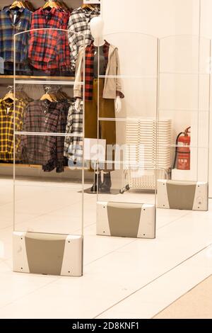 Retail shop electronic anti-theft gate system with sensor deters ...