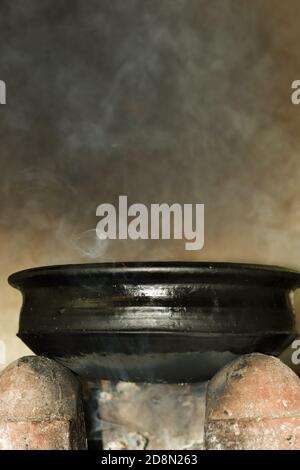 Traditional Kerala Clay Pot making Stock Photo - Alamy