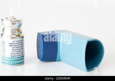 Salamol Easi-Breathe CFC-Free Inhaler with white background Stock Photo ...