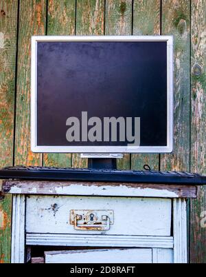 Weathered, broken old monitor screen. Background Stock Photo - Alamy