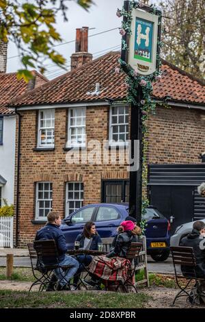 Hand in Hand pub, Wimbledon Village, Wimbledon, London Stock Photo - Alamy