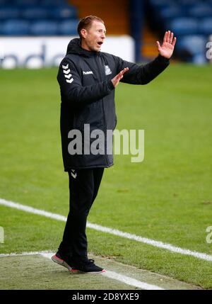 Mark Molesley manager of Southend United during Sky Bet League Two ...