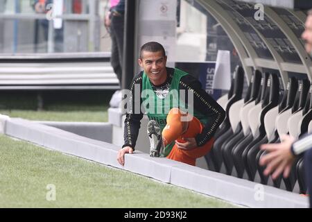 Cr7 Cristiano Ronaldo On The Bench Stock Photo - Alamy