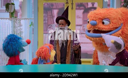 HELPSTERS, from left: Cody (voice: Stephanie D'Abruzzo), Scatter (voice ...
