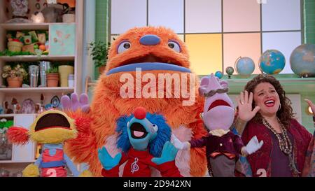 HELPSTERS, from left: Cody (voice: Stephanie D'Abruzzo), Scatter (voice ...