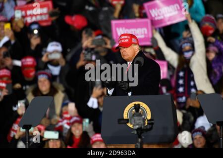 Grand Rapids, Michigan, USA. 3rd Nov, 2020. President DONALD TRUMP ...
