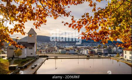 Autumn colours at the Skansen area in Bergen, Western Norway Stock ...