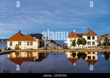 Autumn colours at the Skansen area in Bergen, Western Norway Stock ...