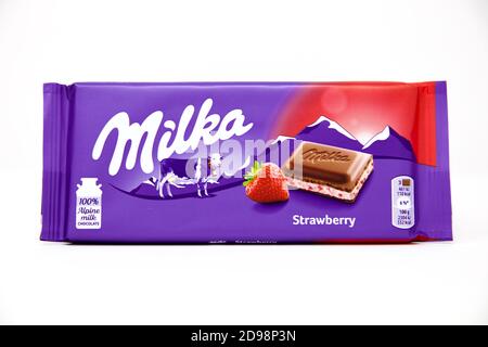 Milka Strawberry Yoghurt Chocolate Bar Stock Photo - Alamy